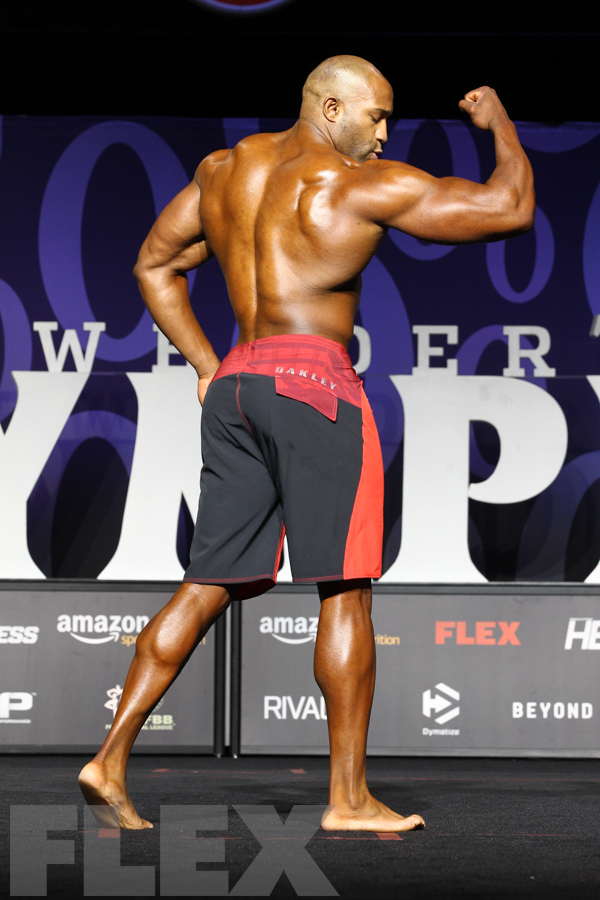 Nicholas Natt - 2017 FLEX Men's Model Search | Muscle & Fitness