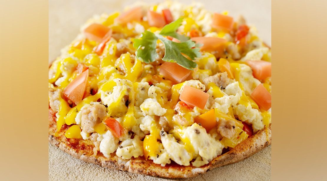 Muscle-Building Breakfast Pizza Recipe | Muscle & Fitness