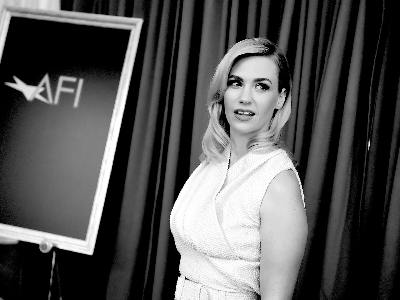 January Jones Anger Management
