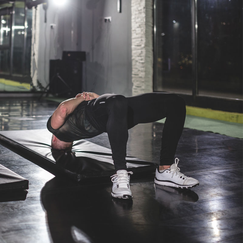 Neck bridge Exercise Video Guide | Muscle & Fitness