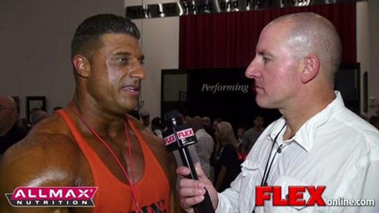 Chad Nicholls Interviews Gabe Moen after the 2012 USA's | Muscle & Fitness