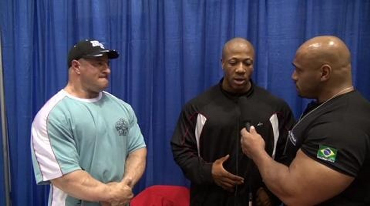 Shawn Rhoden at the 2012 Arnold Meet and Greet | Muscle & Fitness