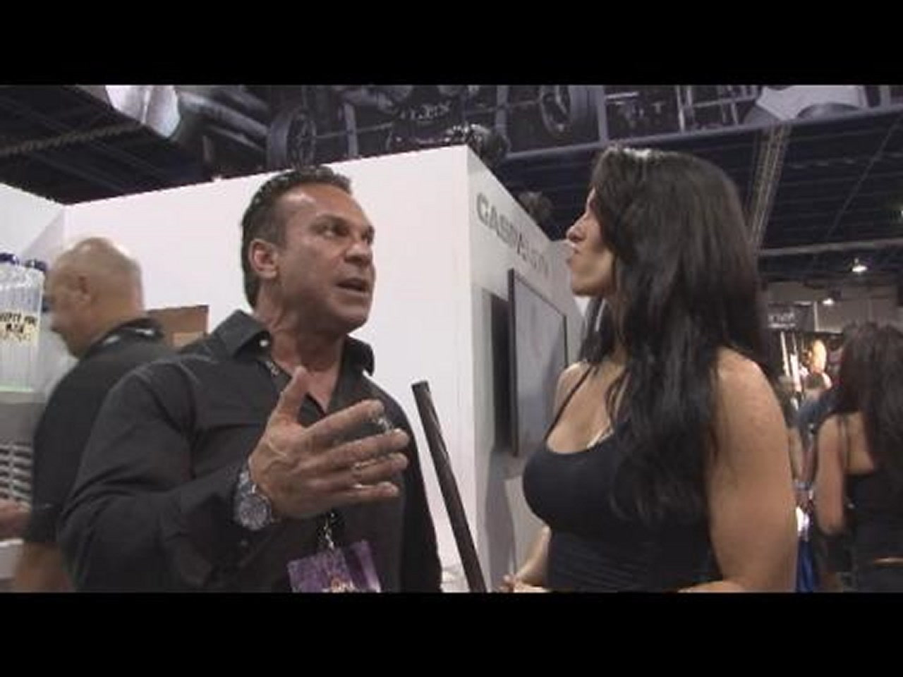 Amanda Latona Wallpaper