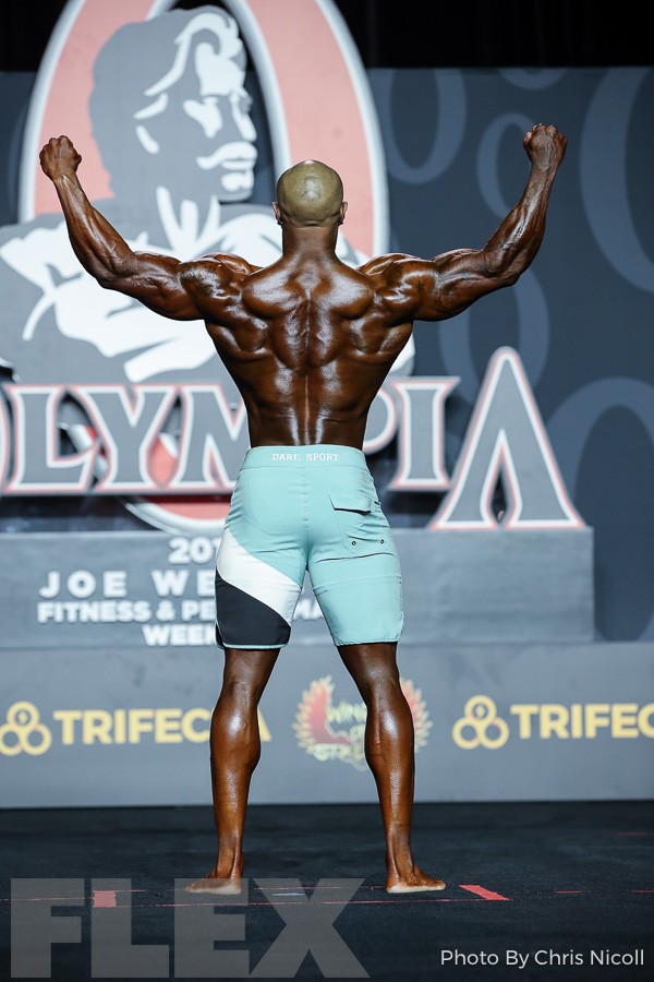 Brandon Hendrickson - Men's Physique - 2019 Olympia | Muscle & Fitness