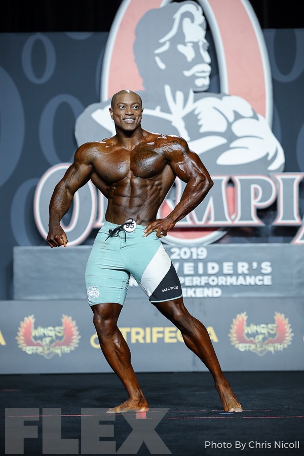 Brandon Hendrickson - Men's Physique - 2019 Olympia | Muscle & Fitness