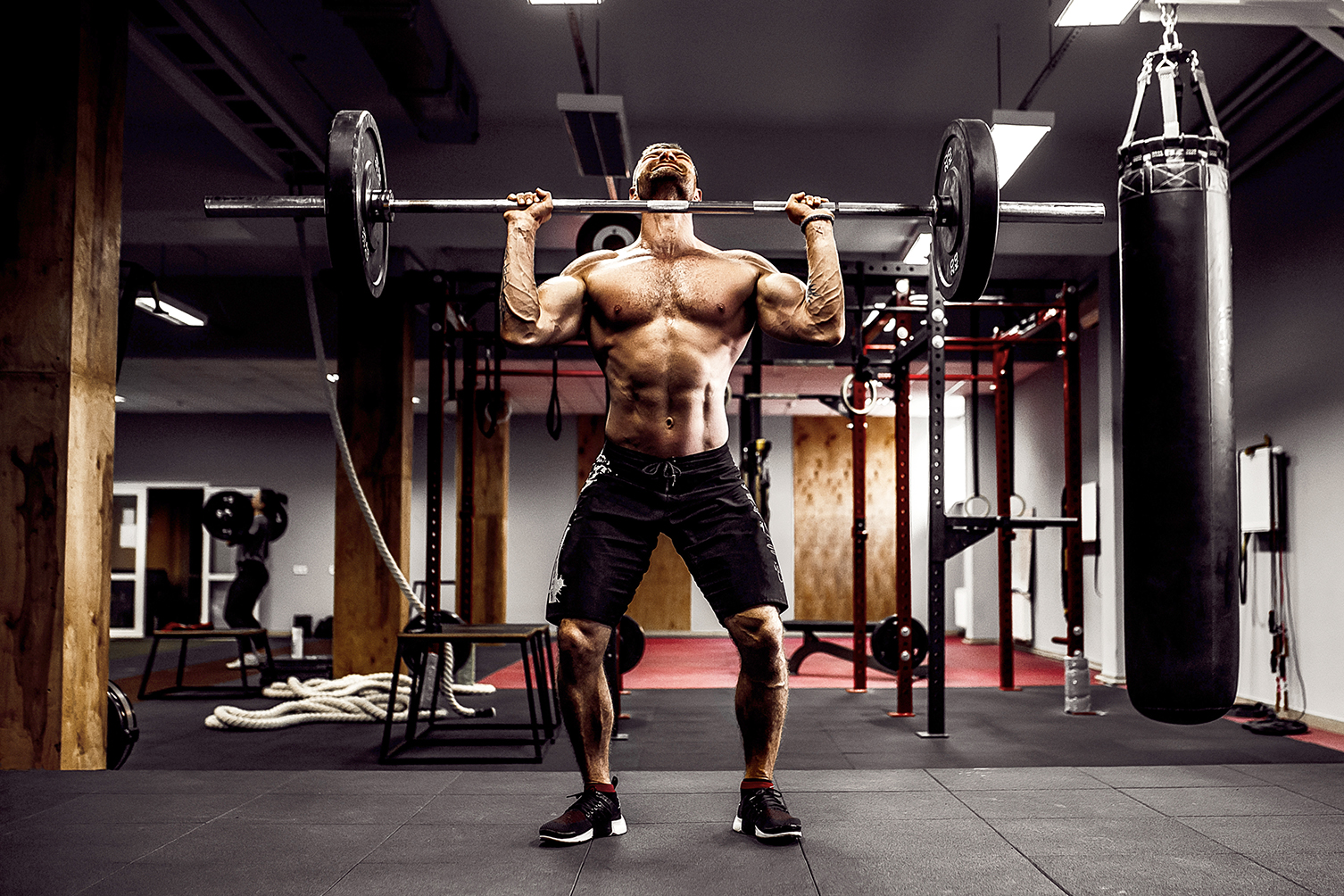 Barbell Snatch Exercise Video Guide | Muscle & Fitness