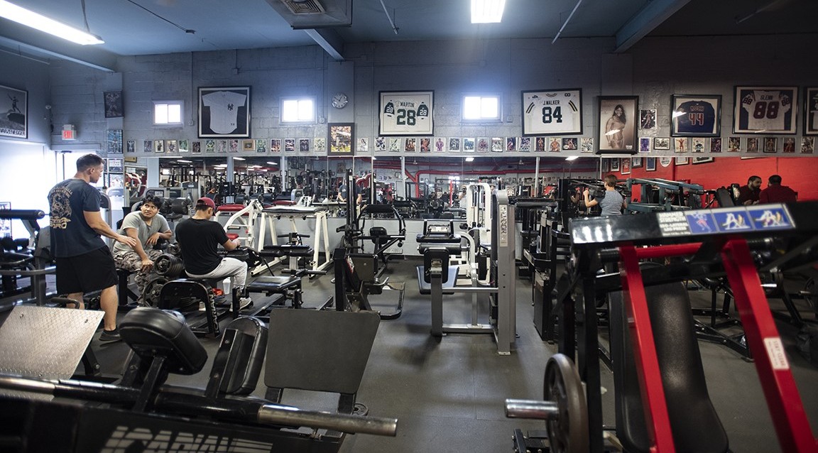 How the Bev Francis Powerhouse Gym Became an Iconic Bodybuilding Mecca ...